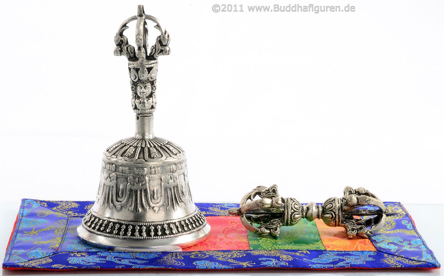 Ghanta - Ghantas - Glocke - Glocken - Dorje - Vajra - silbern